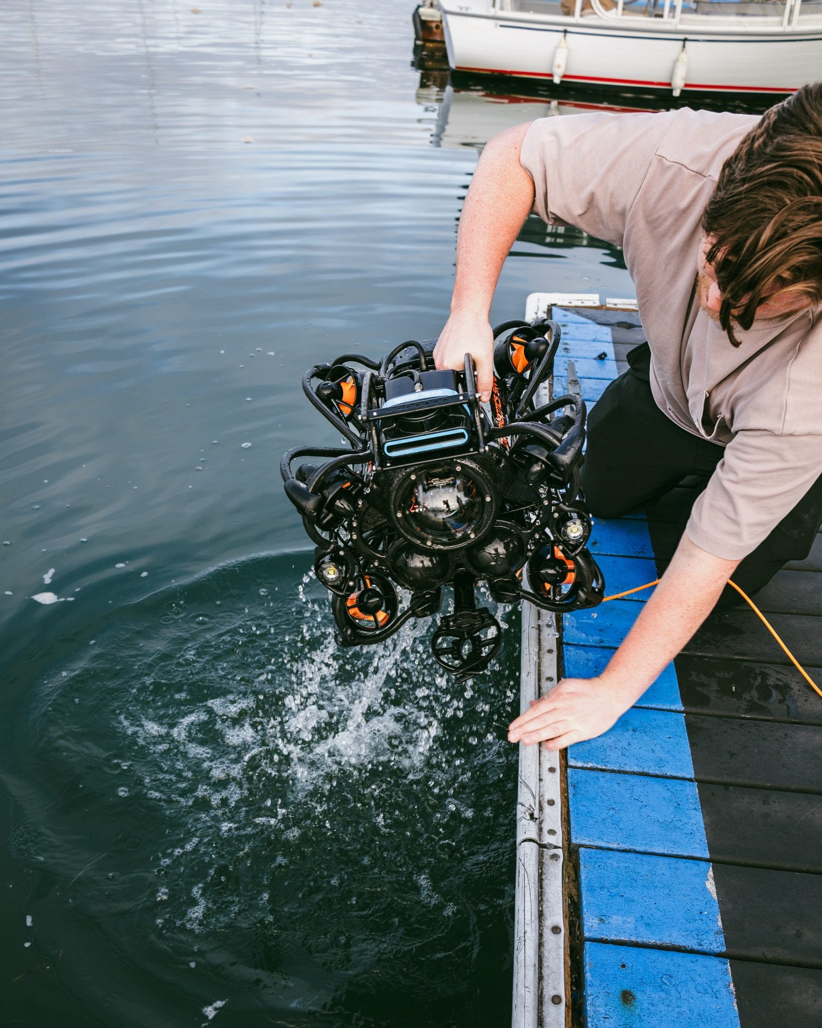 SRV-8 Underwater ROV | Oceanbotics